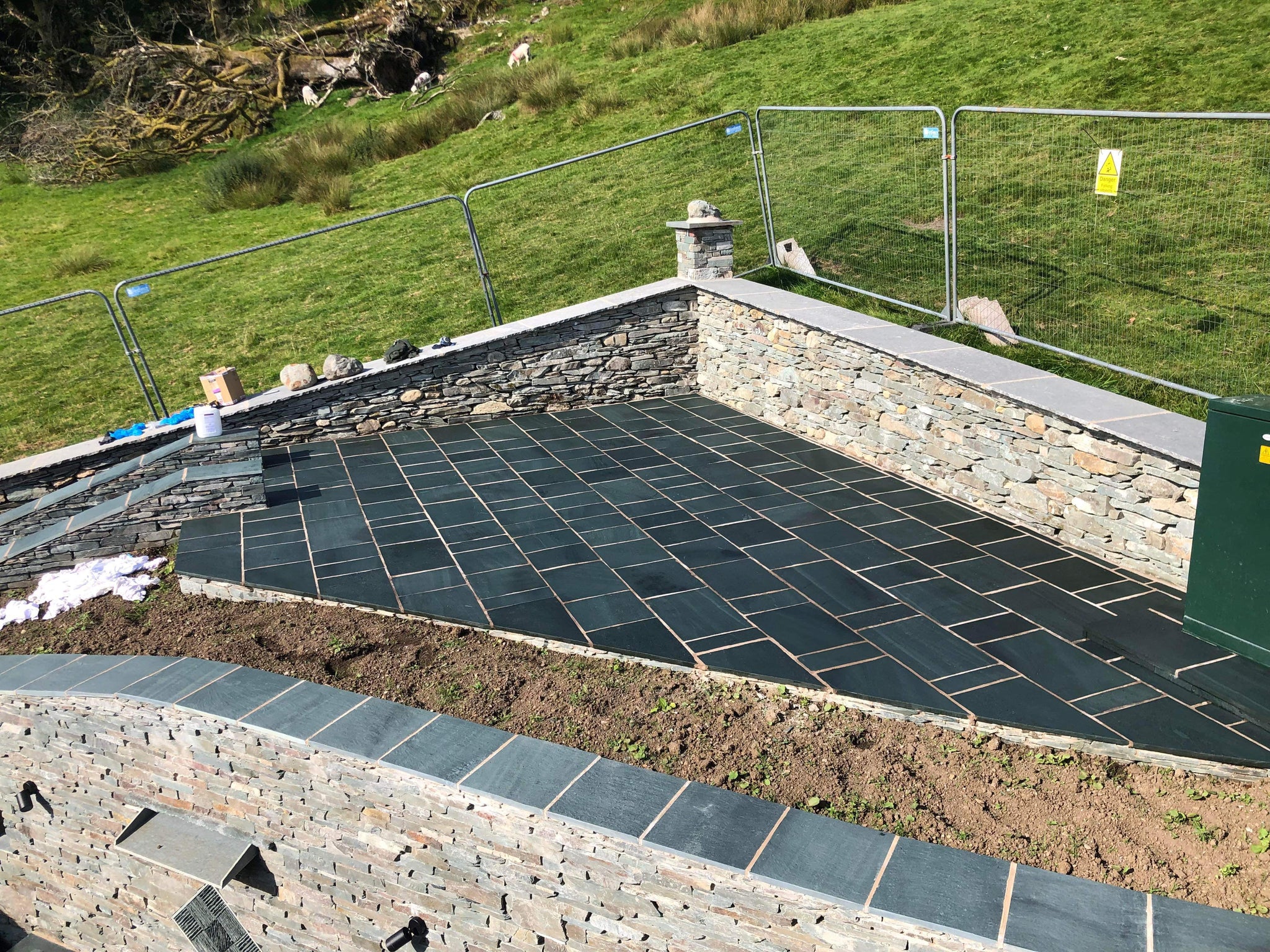 Slate Flagstones | Garden Flagstones | Farmhouse Flagstone Flooring ...